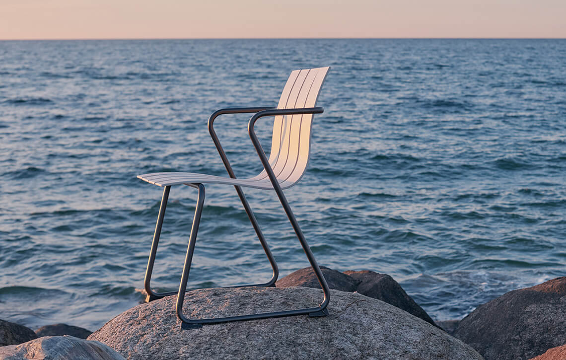 Mater Ocean Outdoor Lounge Chair - Sustainable Design