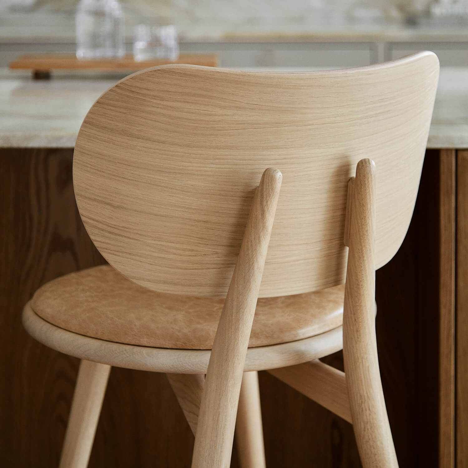 Mater High Stool with Backrest