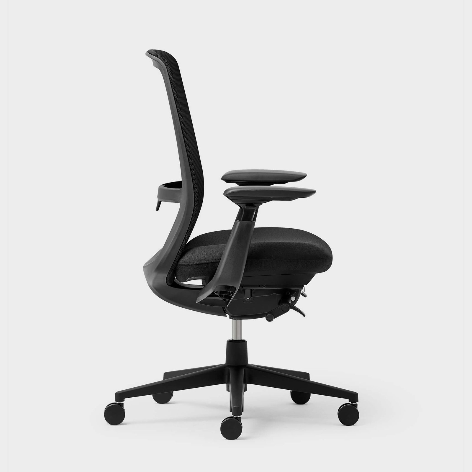 Soji Mesh and Leather Office Chairs | Haworth Store