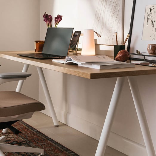 Metro Desk - Functional & Easy to Use